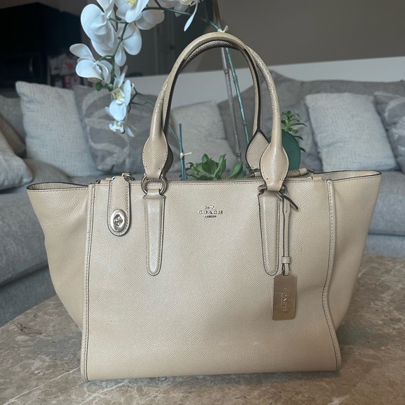 Coach | Bags | Coach 33995 Crossbodycarryall Crossgrain Leather Bag ...